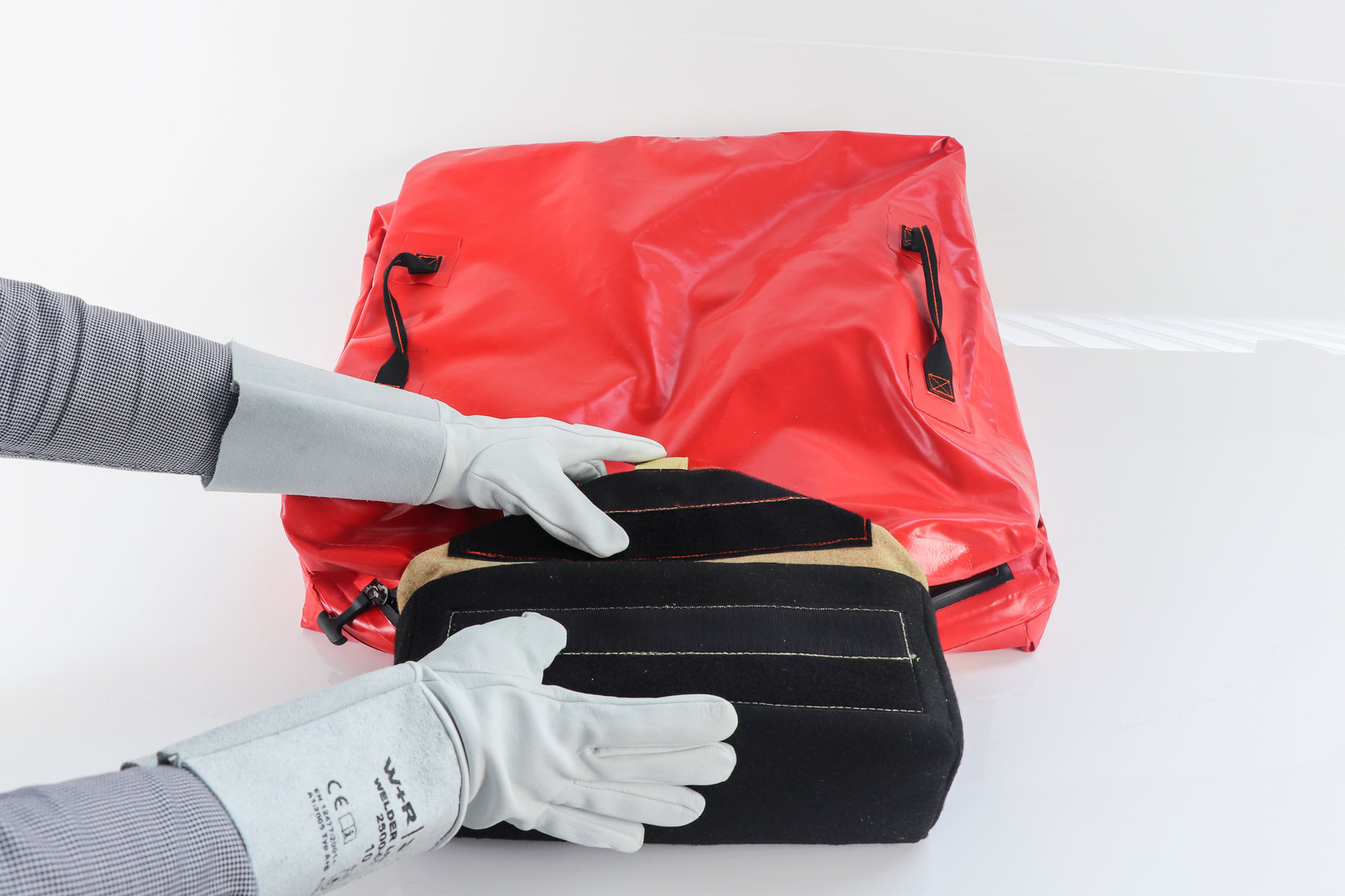 Accenture PED Safety Bag - UL5800 Class 3 Performance Level 1 ...